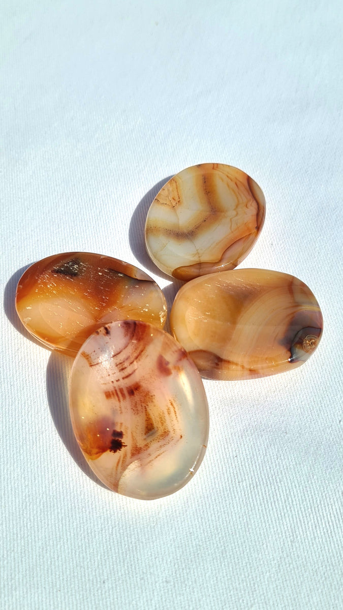 Carnelian Worry stone – Native Hart Crystals